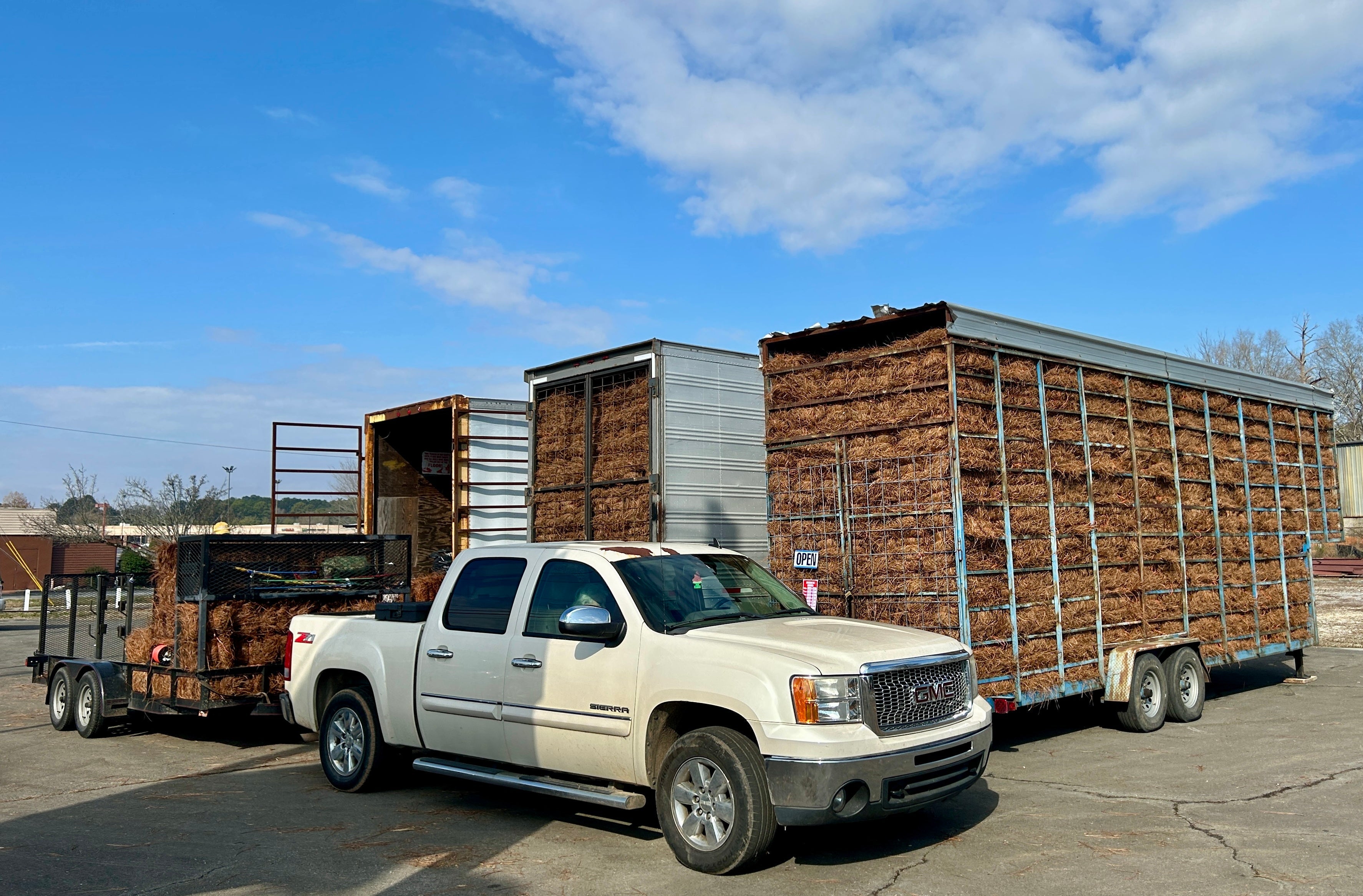 Bulk Longleaf Pine Straw – StrawBox